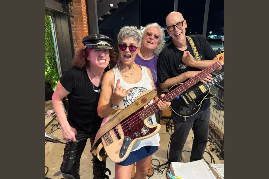 Spirits of Mars At Barnett’s Pub Patio! – Visit Waco, TX